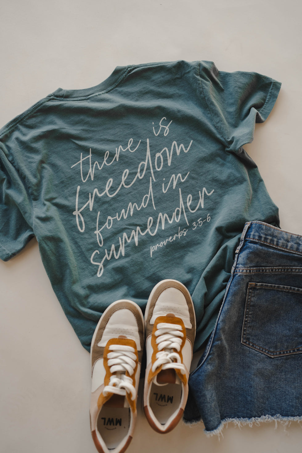 Freedom in Surrender Tee - Emerald – Dear Heart